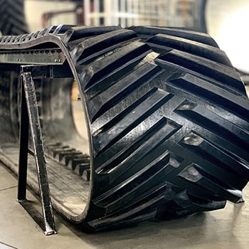 Rubber Tracks & D&S Tires Sales Inc. & West Point, NE & Richmond, IN ...